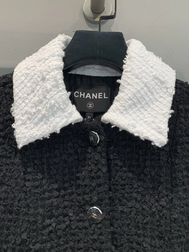Legit Chanel Outwear