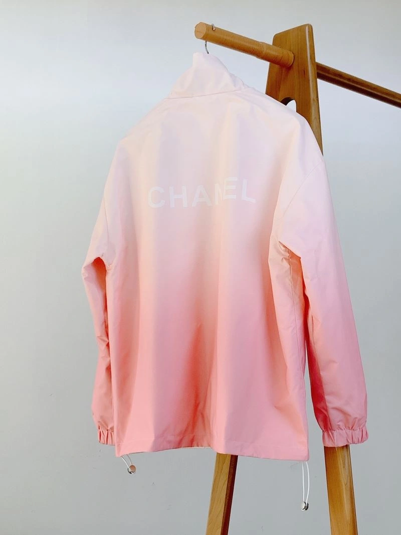 Bargain Chanel Outwear