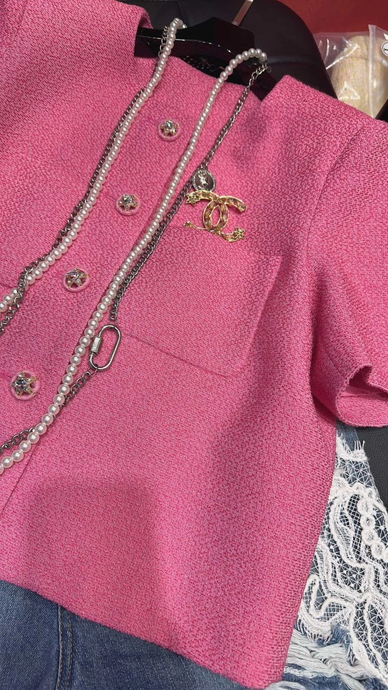Legit Chanel Outwear