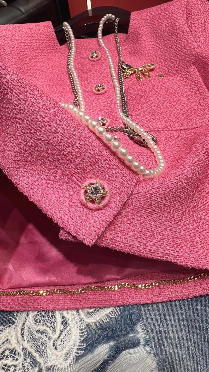 Legit Chanel Outwear