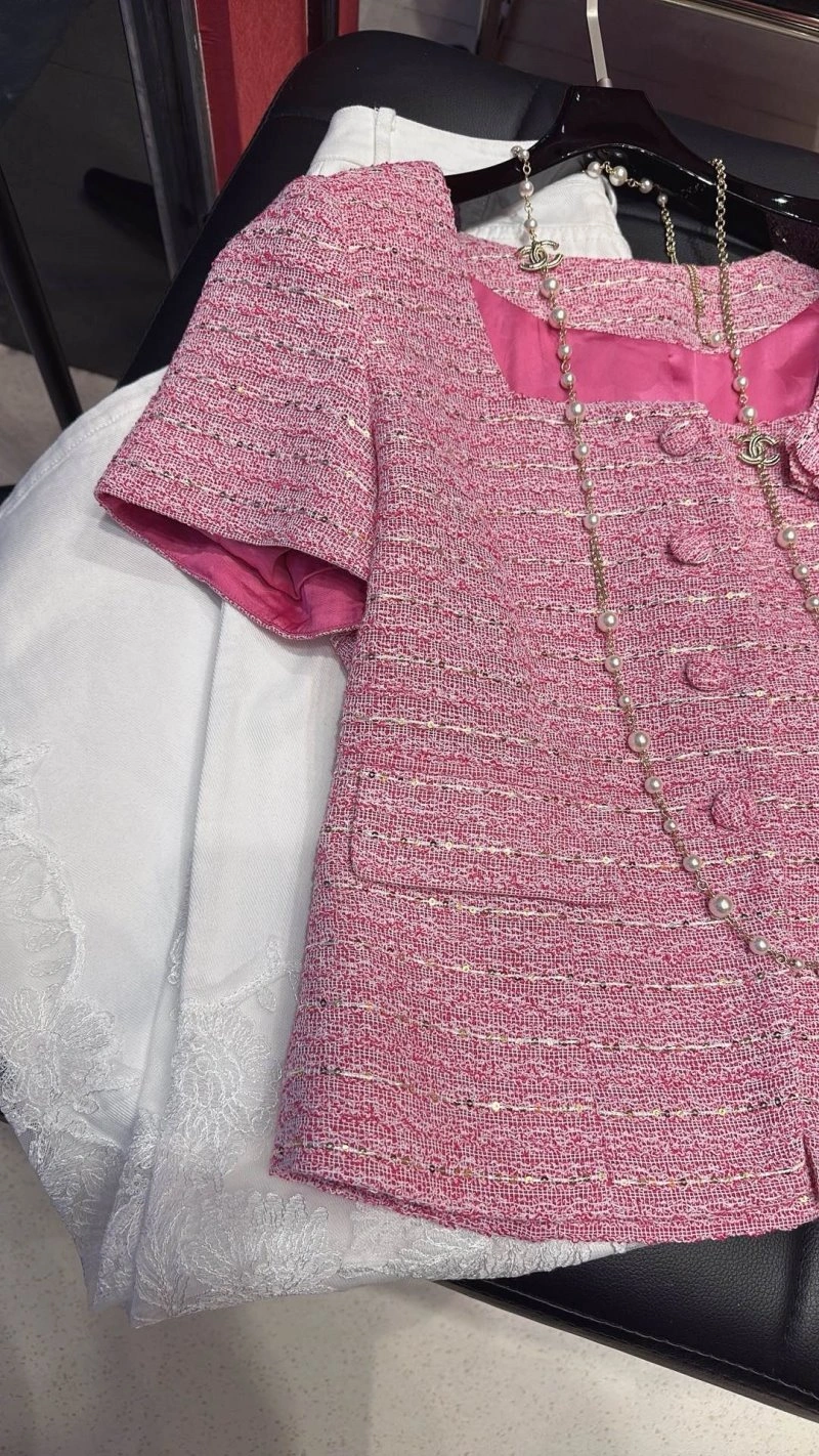 Brand-original Chanel Outwear