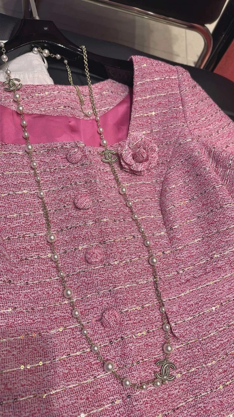 Brand-original Chanel Outwear