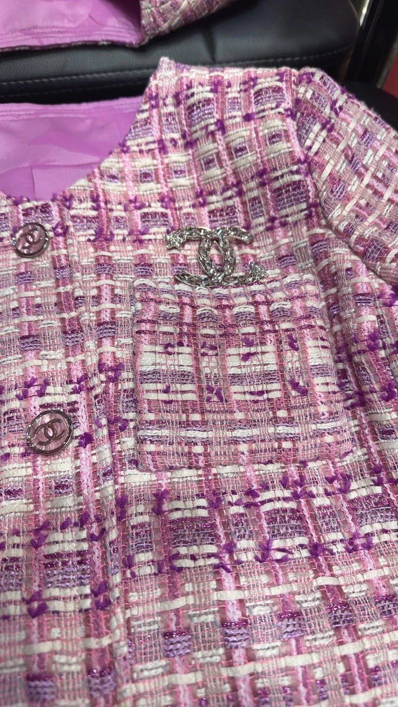 Legit Chanel Outwear
