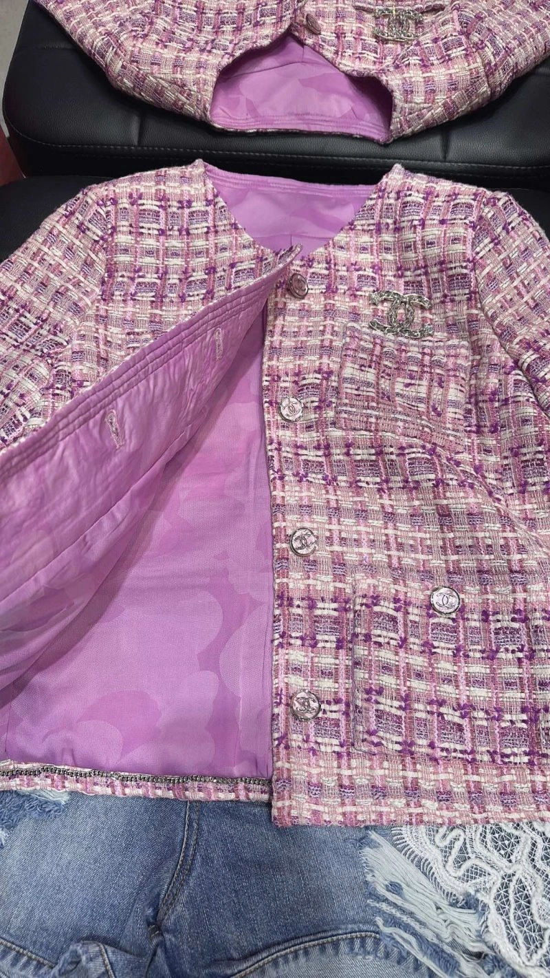Legit Chanel Outwear