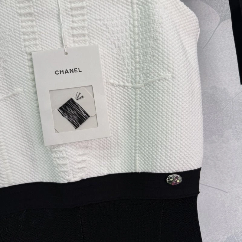 Brand-original Chanel Outwear