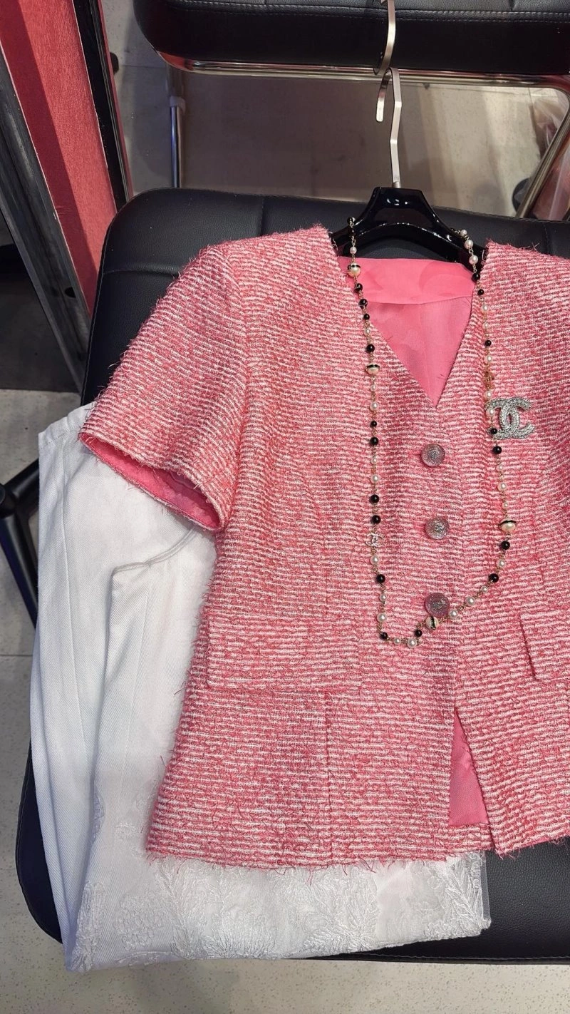 Mirror quality Chanel Outwear