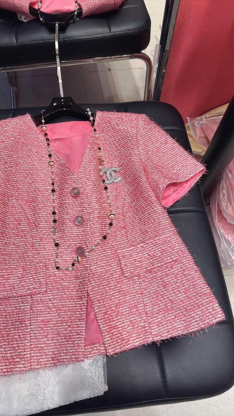 Mirror quality Chanel Outwear