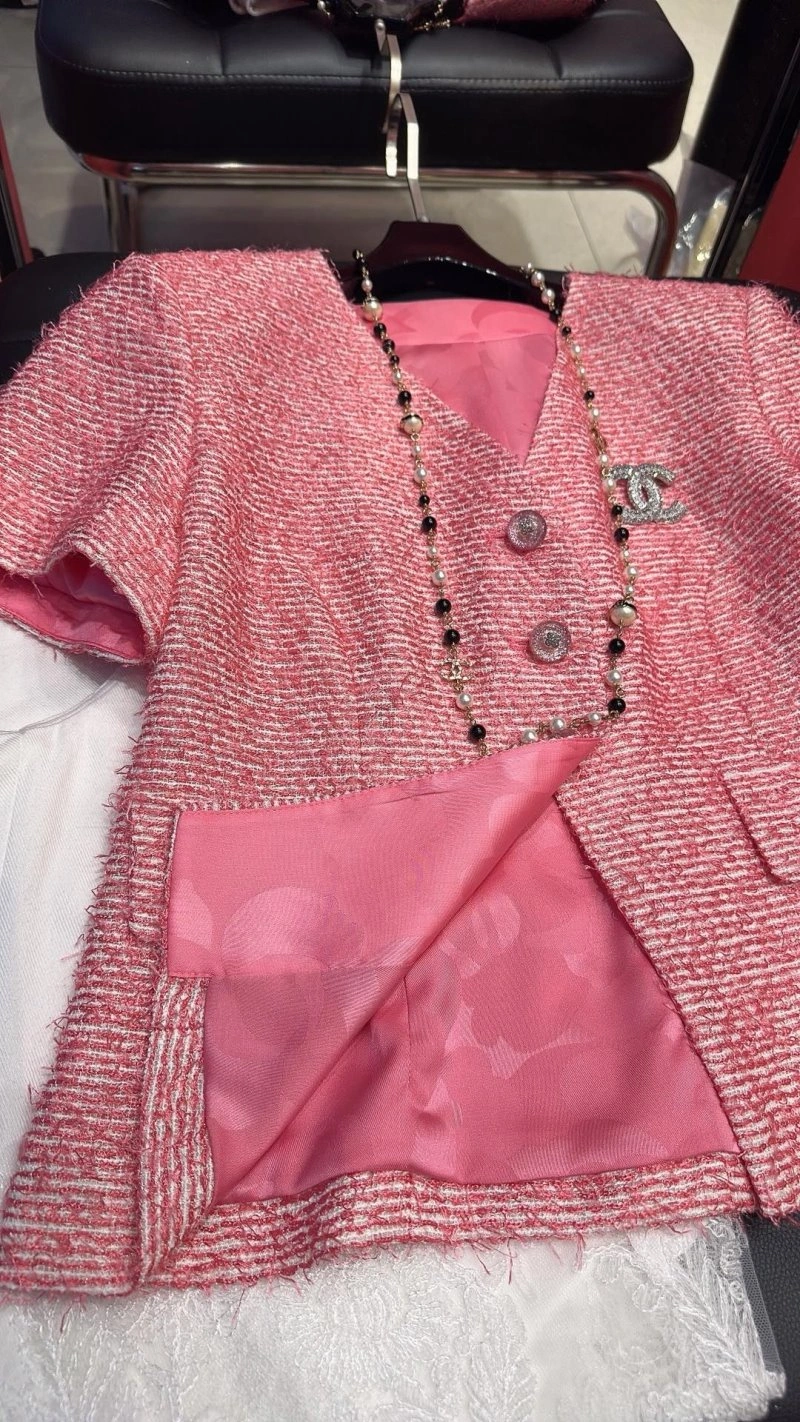 Mirror quality Chanel Outwear