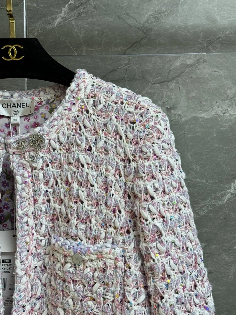 Top mirror Chanel Outwear