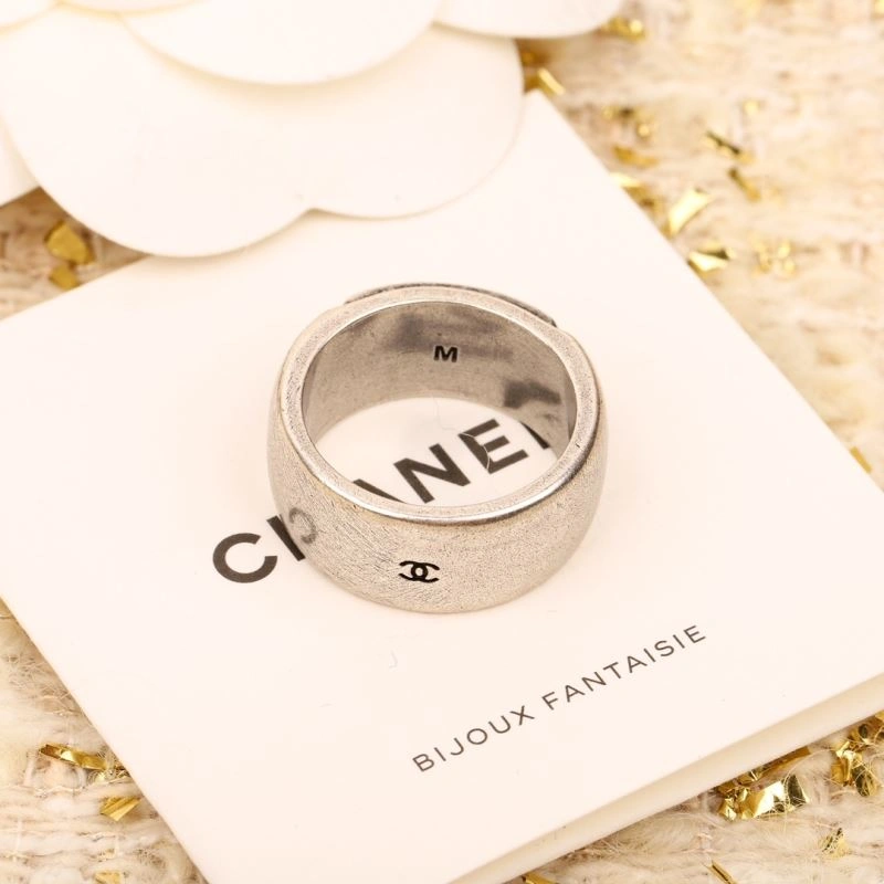Low-cost Chanel Rings