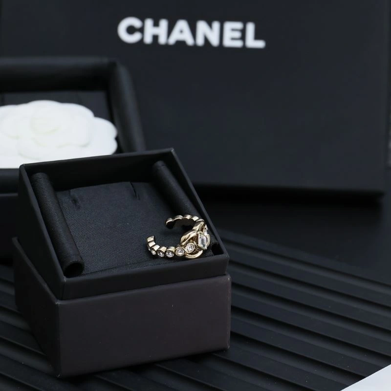 Low-cost Chanel Rings