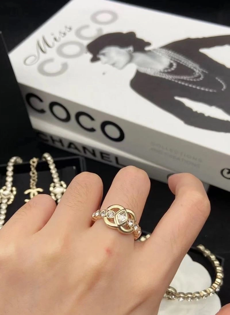 Low-cost Chanel Rings