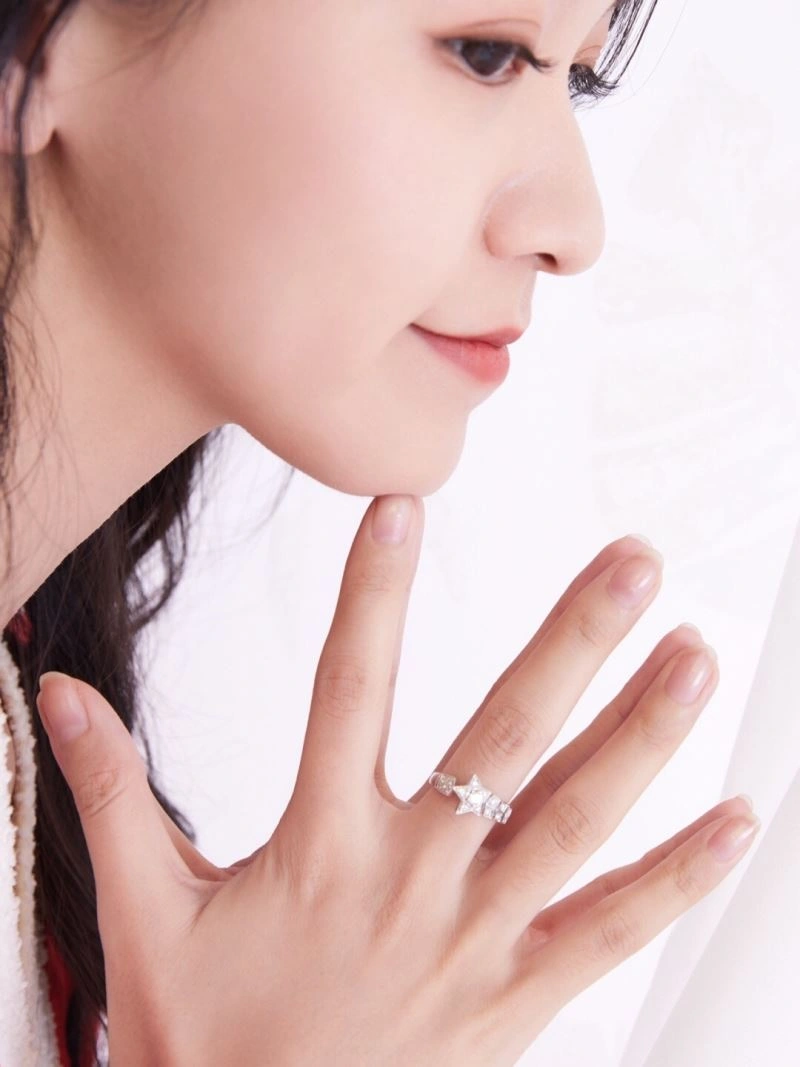 Low-cost Chanel Rings