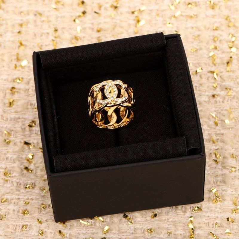 Low-cost Chanel Rings