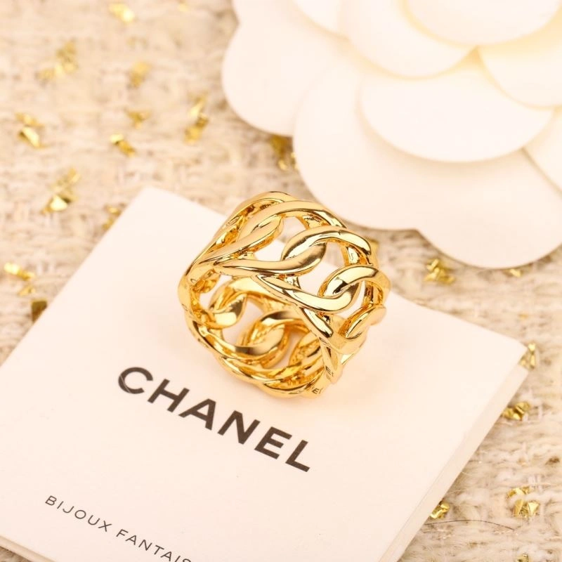 Low-cost Chanel Rings