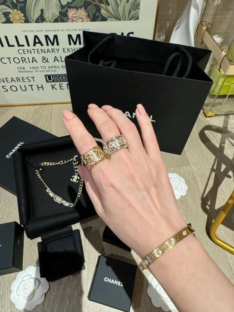 Low-cost Chanel Rings