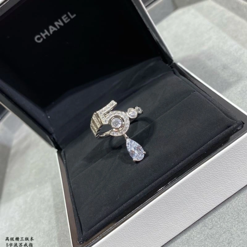 Low-cost Chanel Rings