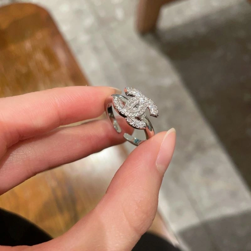 Low-cost Chanel Rings