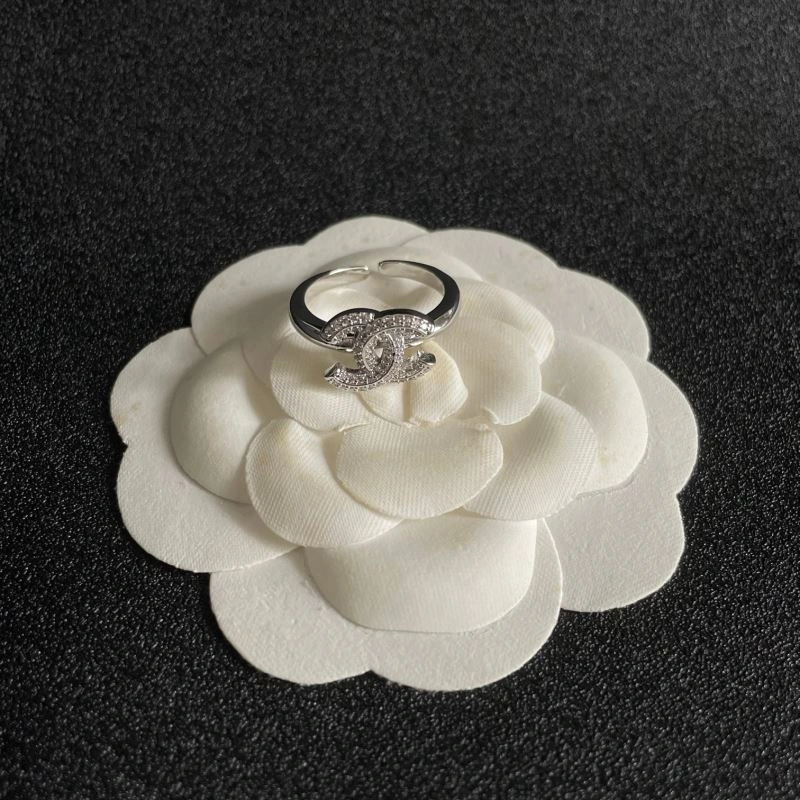 Low-cost Chanel Rings