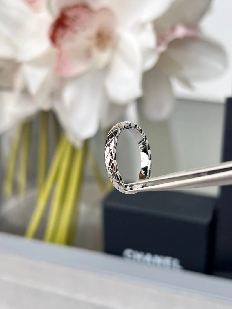 Low-cost Chanel Rings