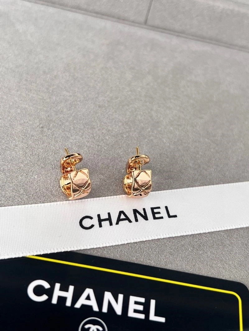 Low-cost Chanel Rings
