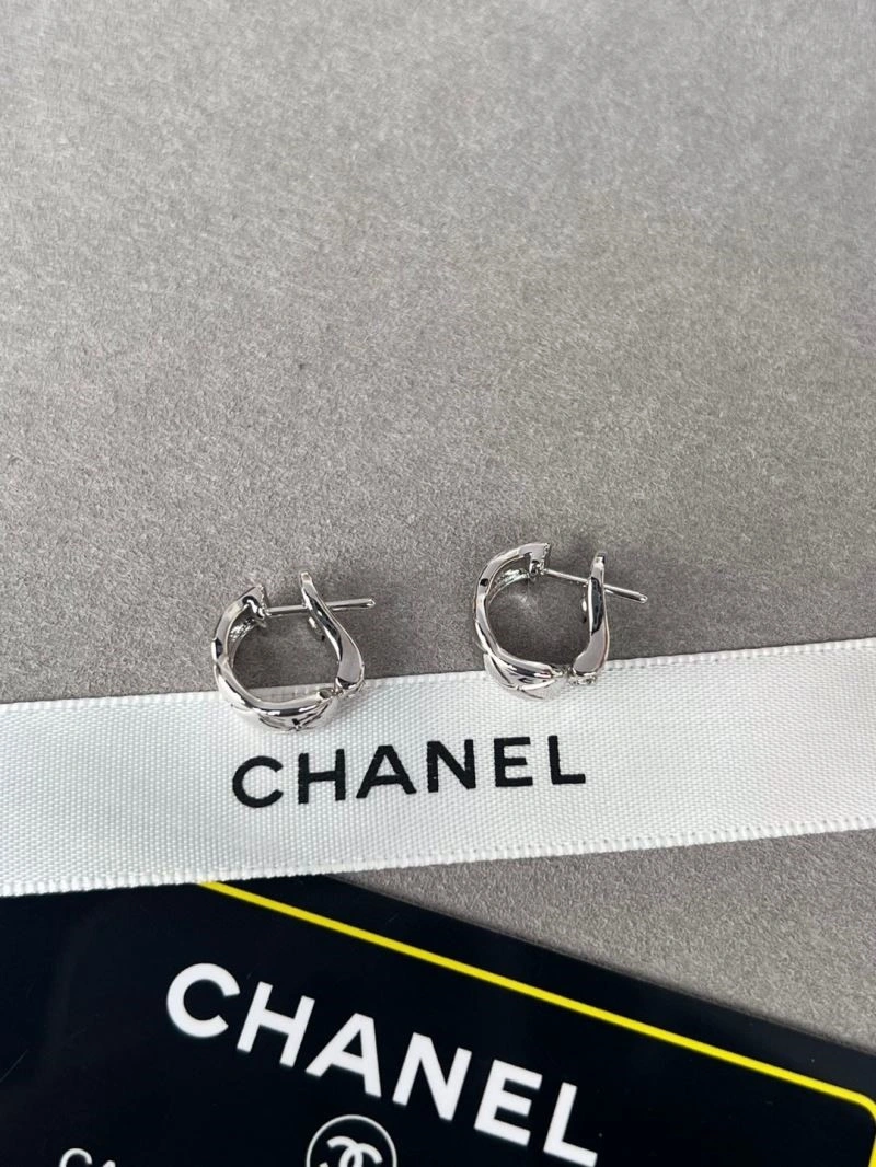 Low-cost Chanel Rings