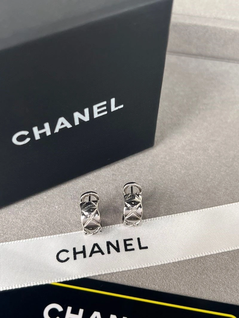 Low-cost Chanel Rings