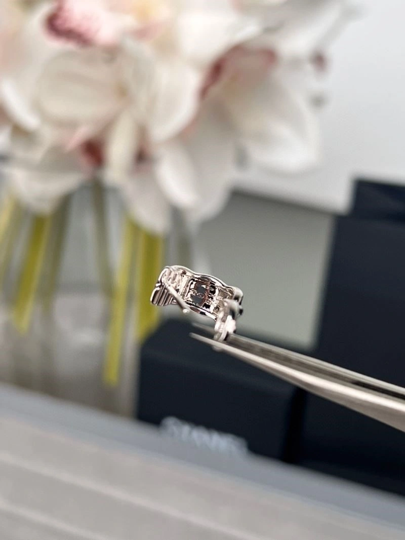 Low-cost Chanel Rings