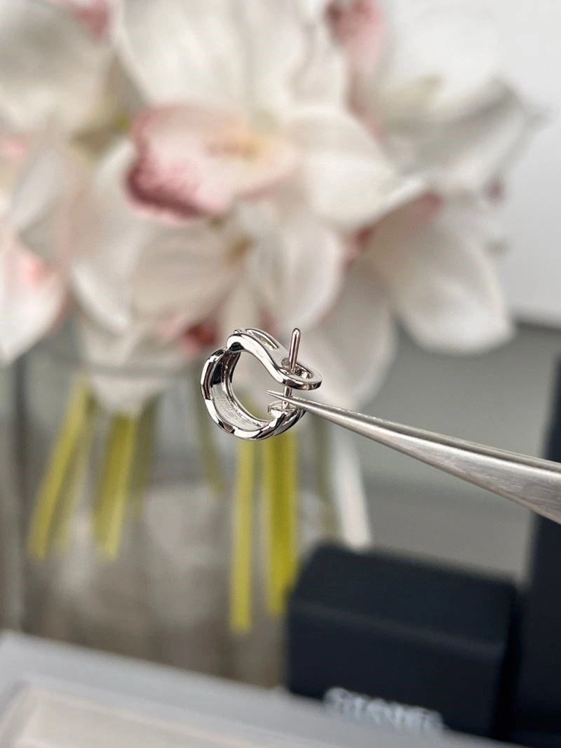 Low-cost Chanel Rings
