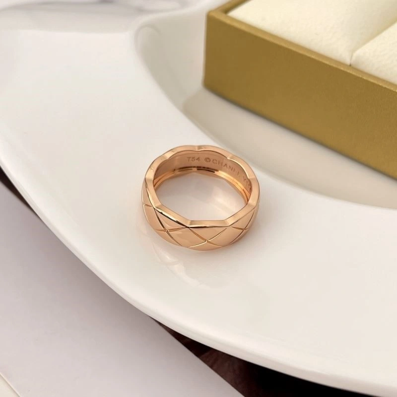 Low-cost Chanel Rings
