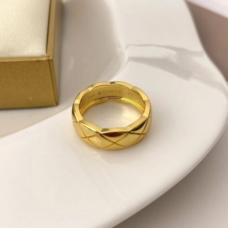 Low-cost Chanel Rings