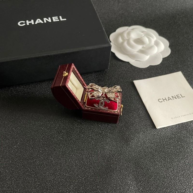 Bargain Chanel Rings