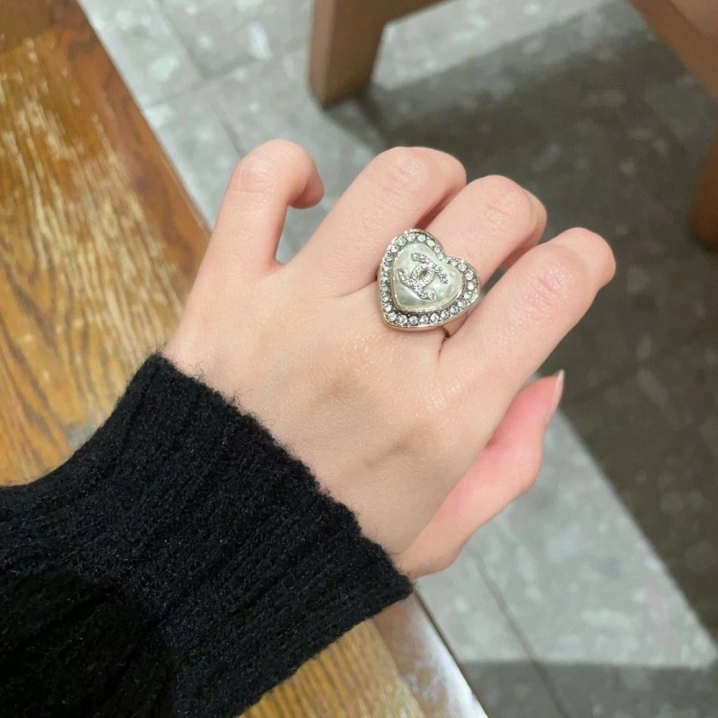 Low-cost Chanel Rings