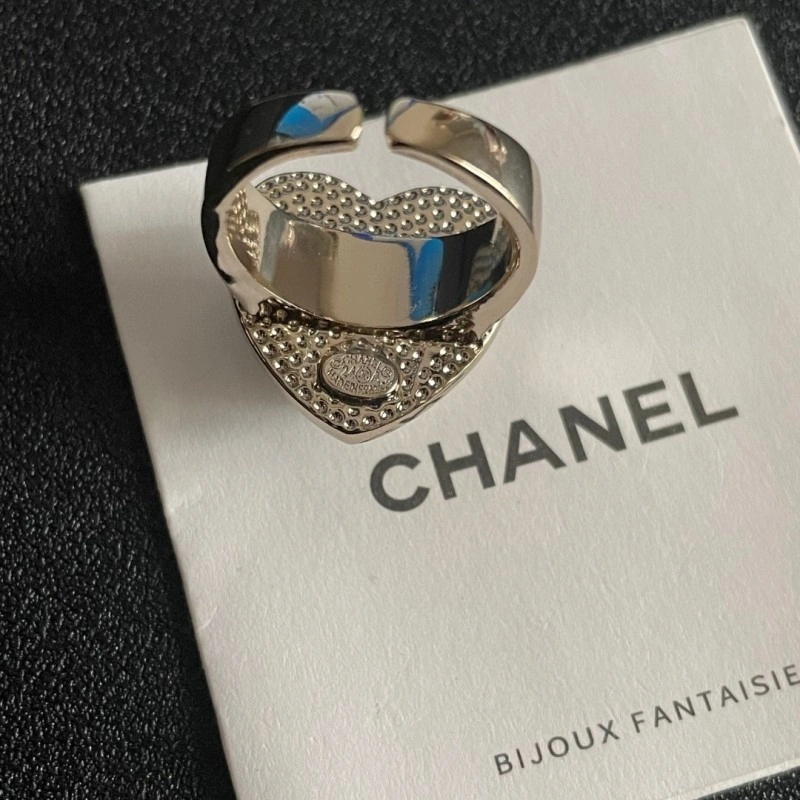 Low-cost Chanel Rings