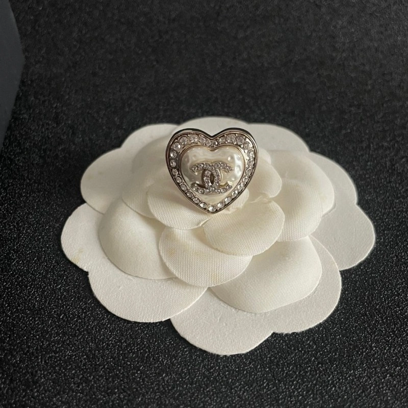 Low-cost Chanel Rings