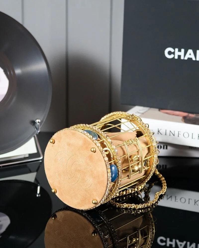 Top mirror Chanel Round Satchel