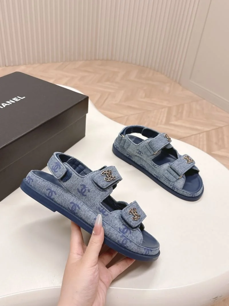 Low-cost Chanel Sandals