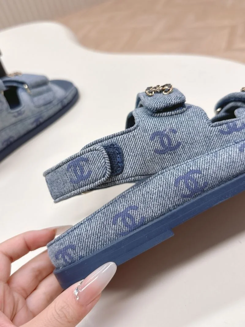 Low-cost Chanel Sandals
