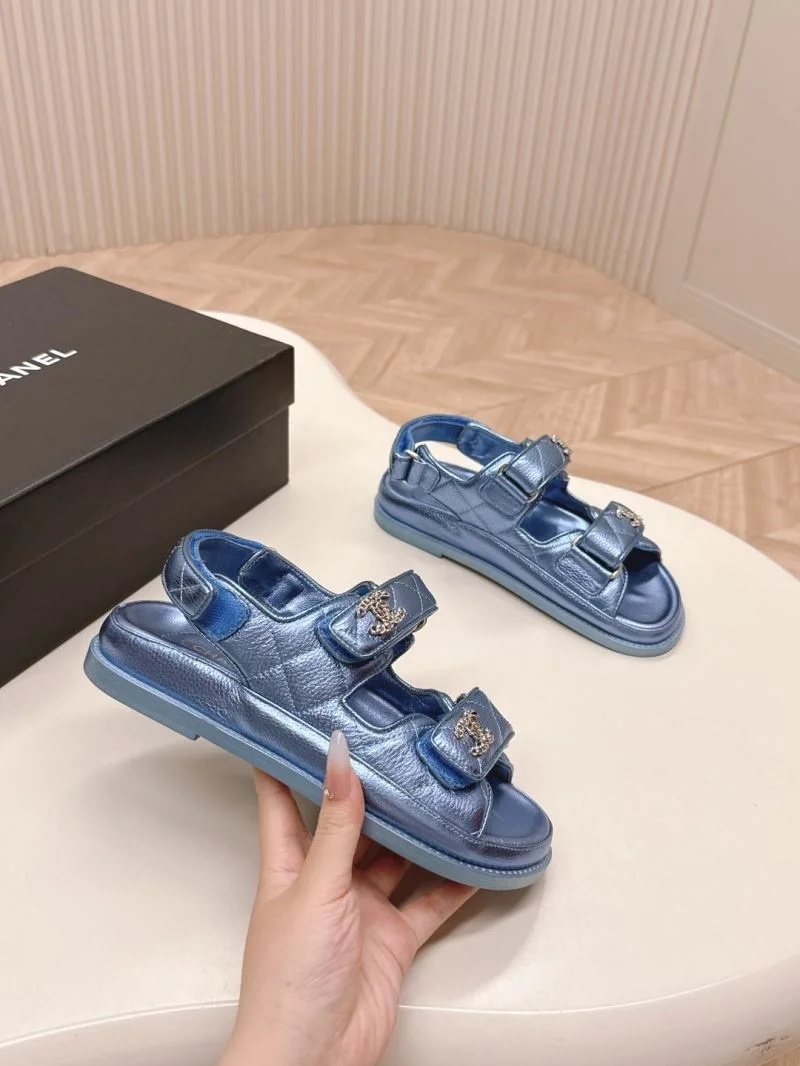 Top match Chanel Sandals