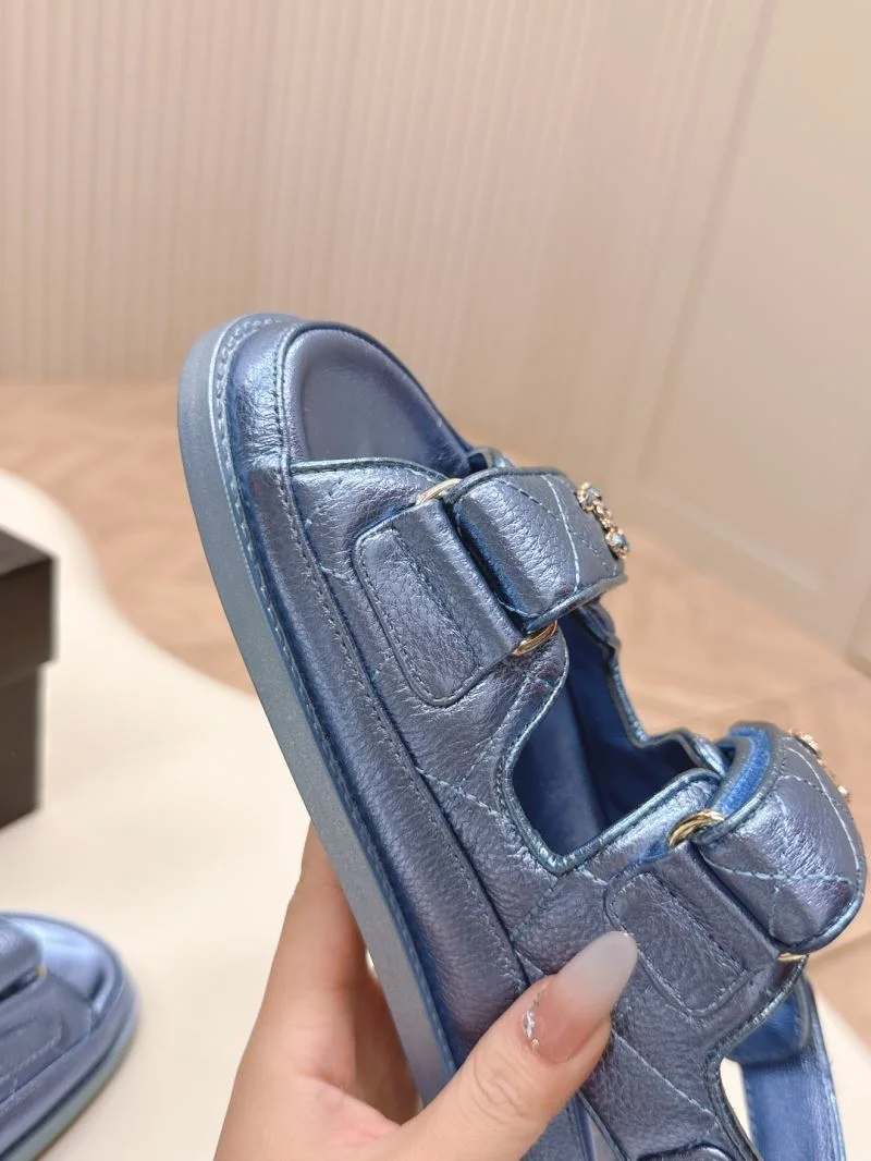 Top match Chanel Sandals