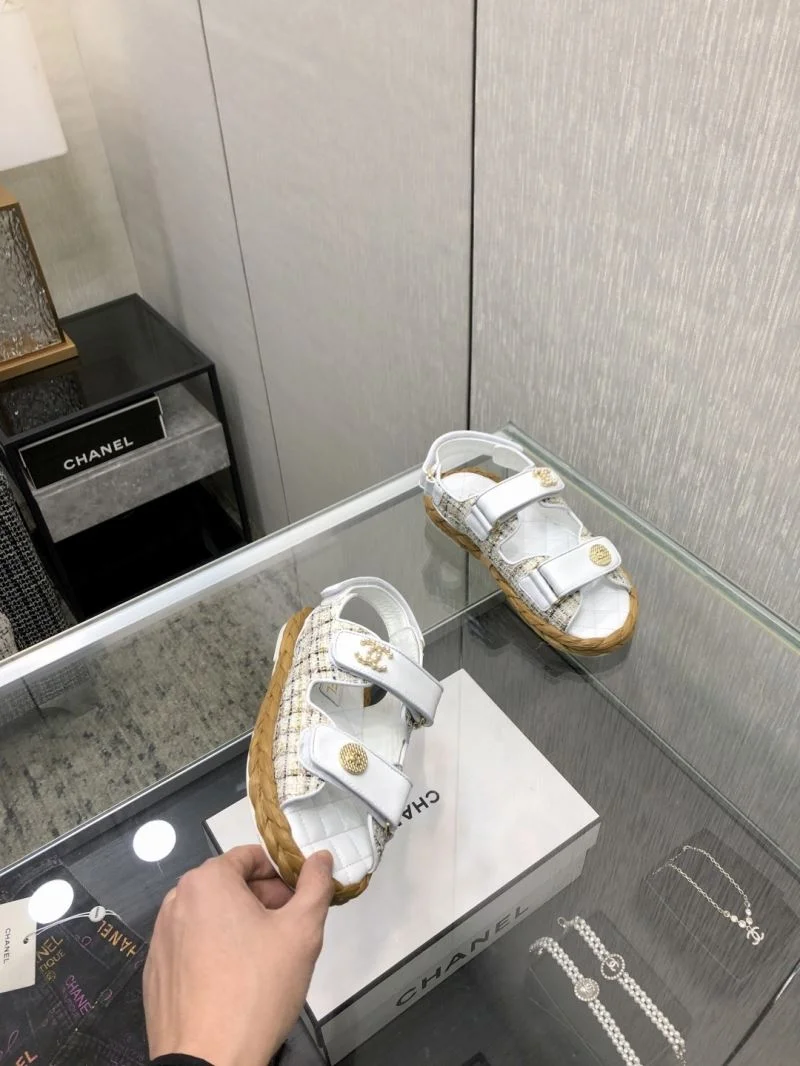 Top mirror Chanel Sandals