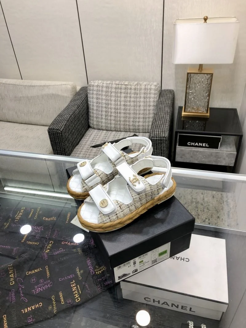 Top mirror Chanel Sandals