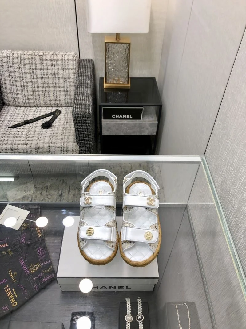 Top mirror Chanel Sandals