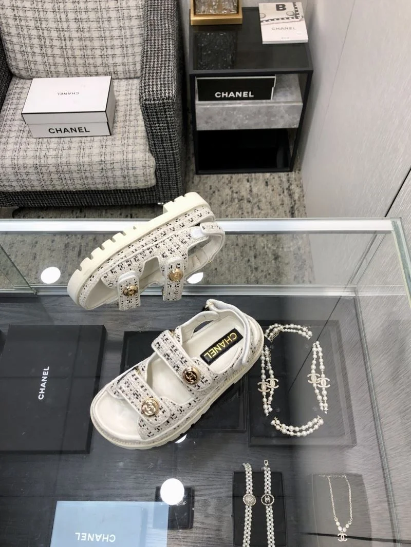 Accurate model Chanel Sandals