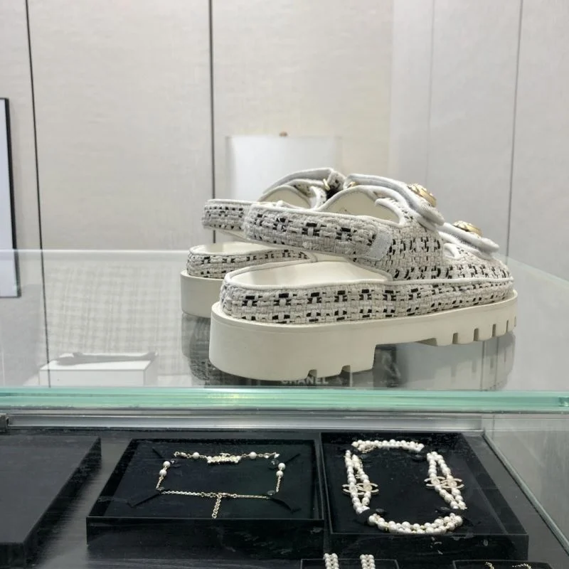 Accurate model Chanel Sandals