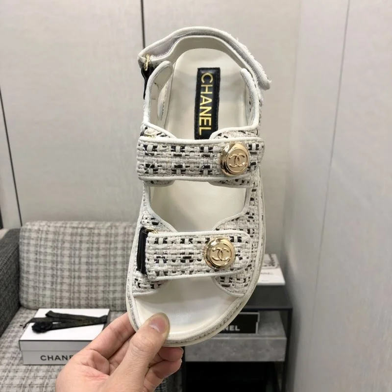 Accurate model Chanel Sandals