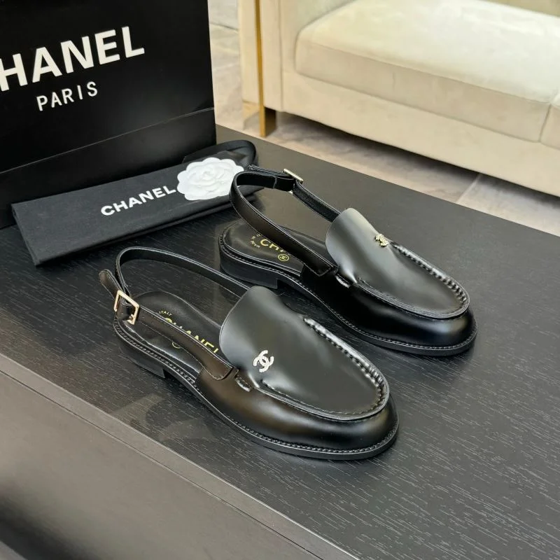Top mirror Chanel Sandals