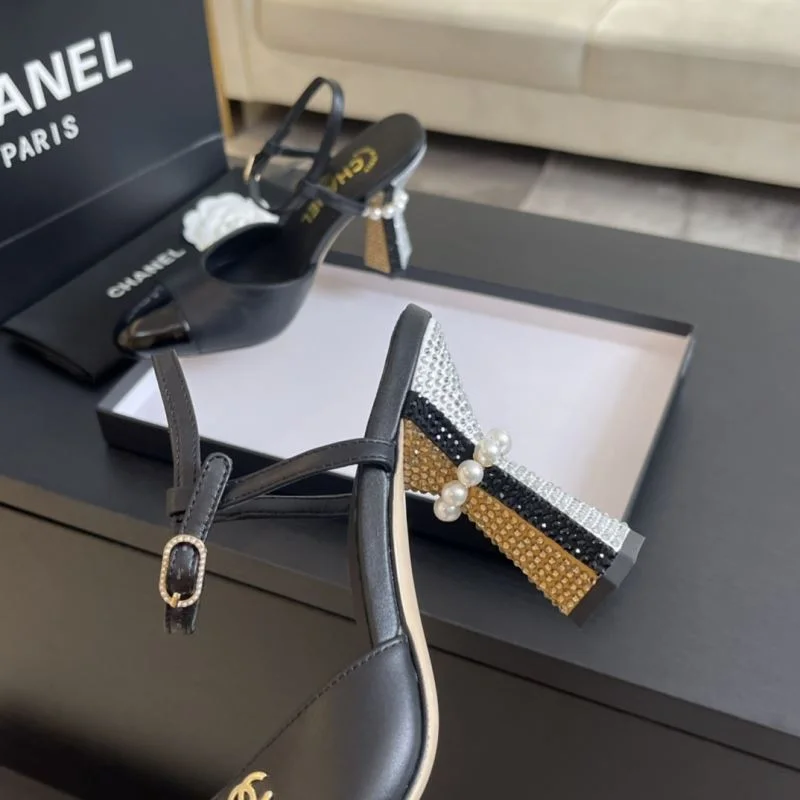 Top mirror Chanel Sandals