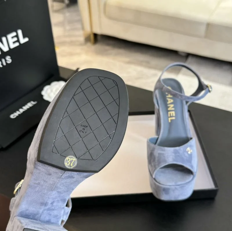 Low-cost Chanel Sandals