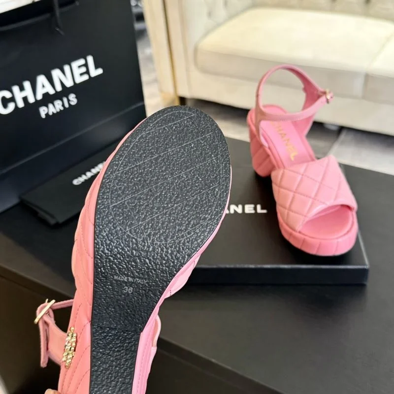Low-cost Chanel Sandals